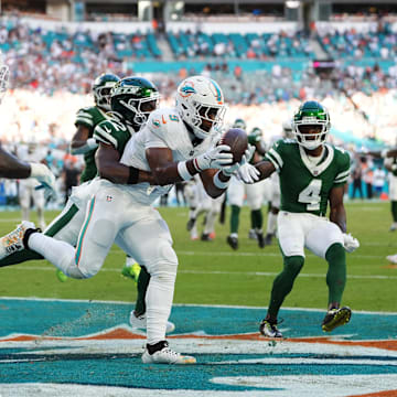 Hero of Miami Miracle, Kenyan Drake, Announces Retirement After Eight ...