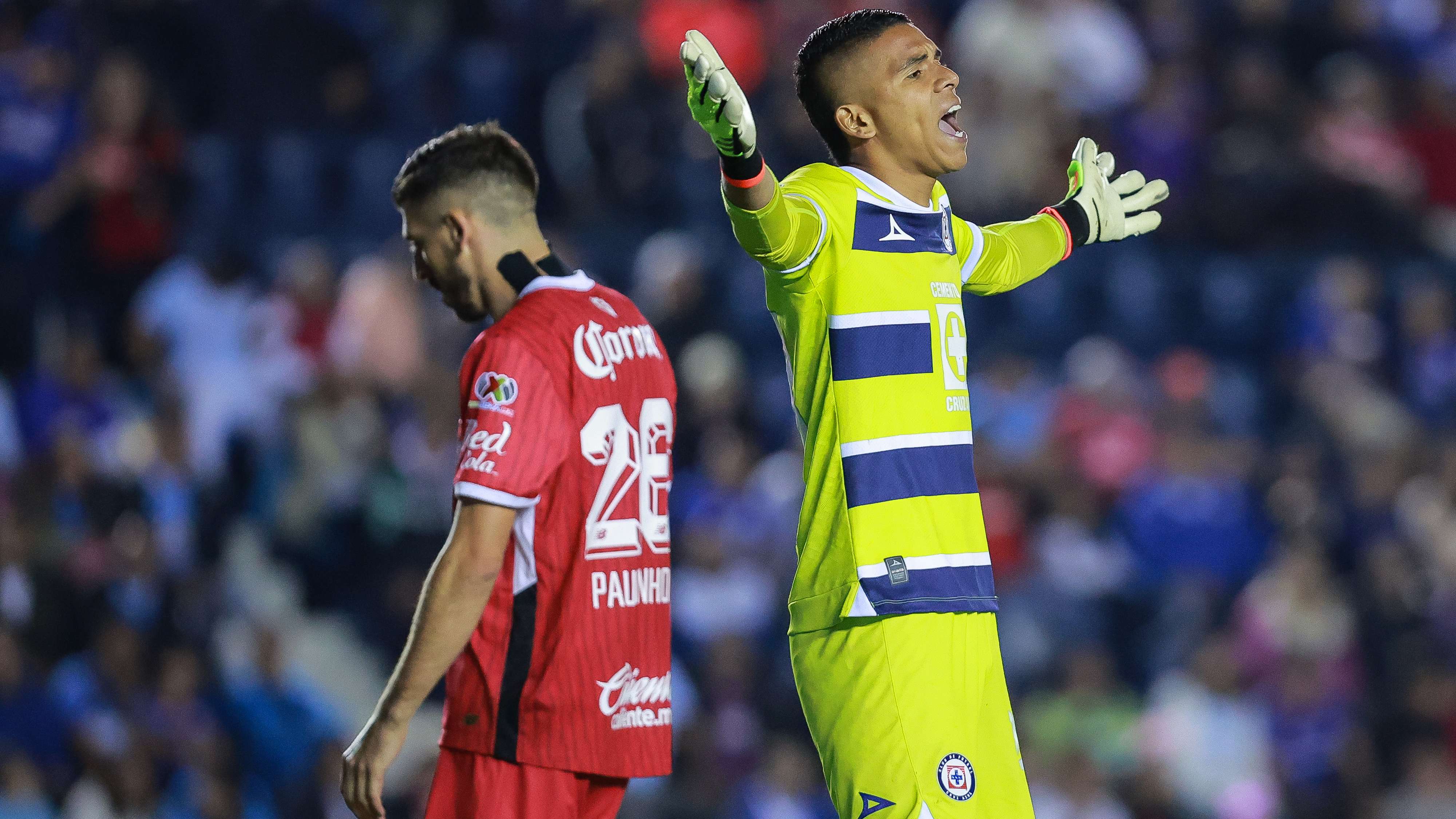 Which teams make up the Liga MX Apertura playoffs?