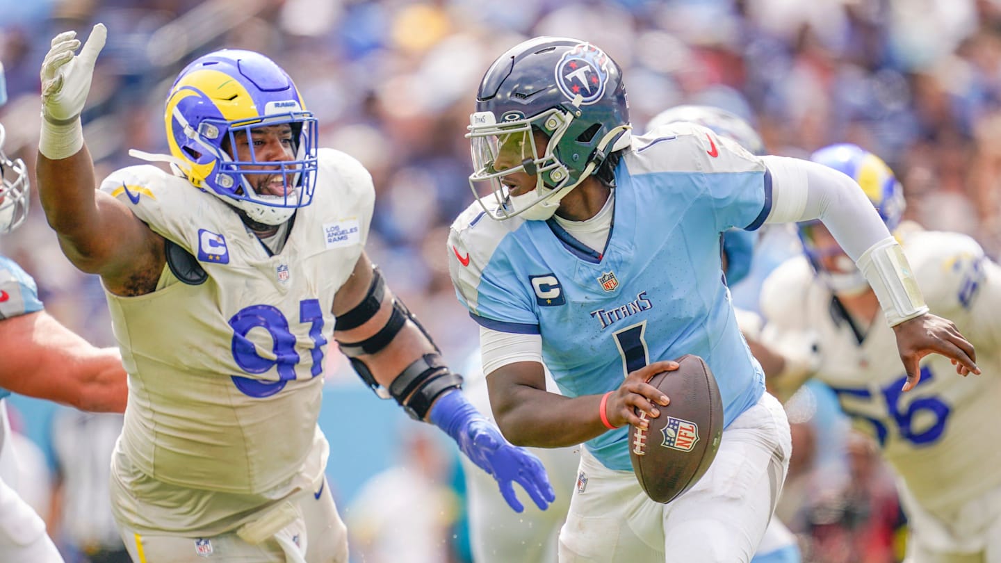 Cam Ward records 1st NFL touchdown pass