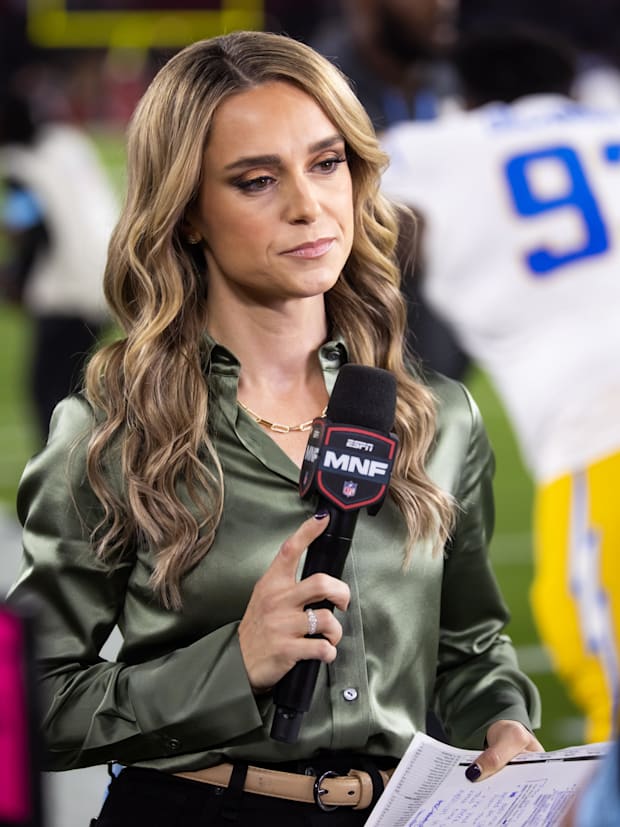 ESPN's Molly McGrath's thigh-high boots, minidress pop in viral Marcus ...