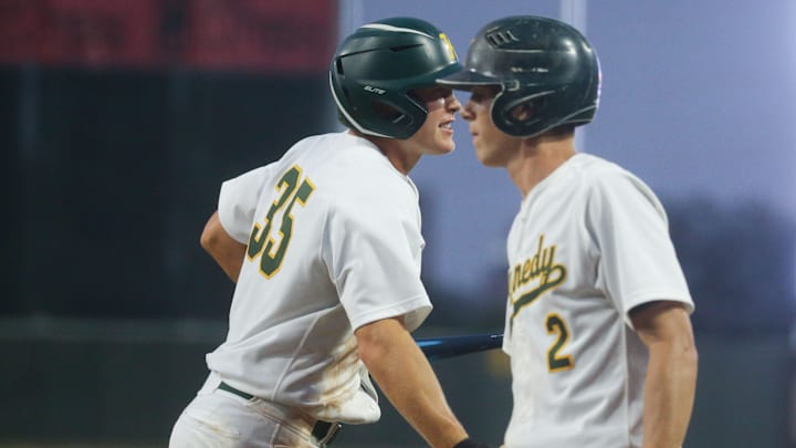 Iowa high school baseball: 3A, 4A state bids on line