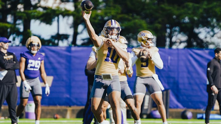 Here's How Husky Quarterback Pecking Order Shakes Out