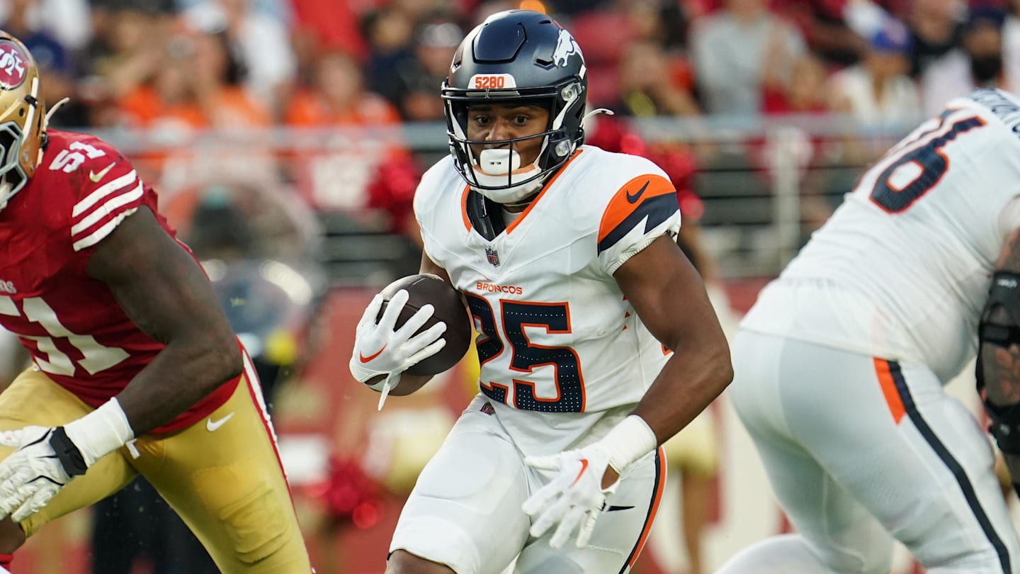 Report: Broncos Have Interest in Re-Signing RB Blake Watson