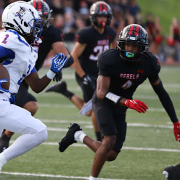 Josiah Sharma flips from Oregon Ducks to Texas Longhorns