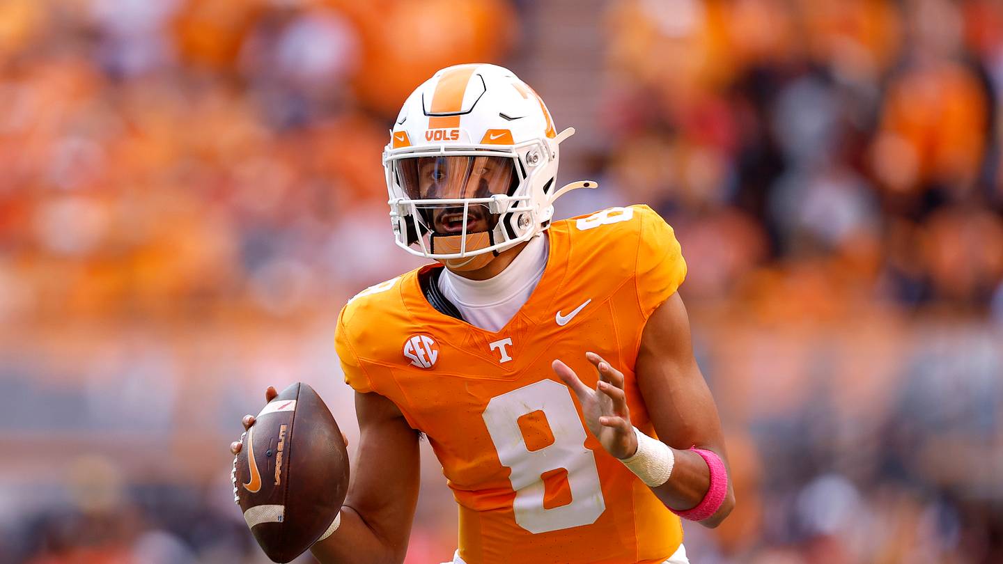 Tennessee football changing it up against Kentucky
