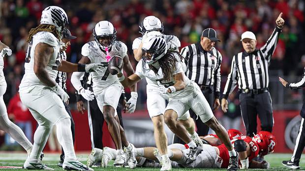 Oregon Ducks Receive Surprising Ranking From National Analyst