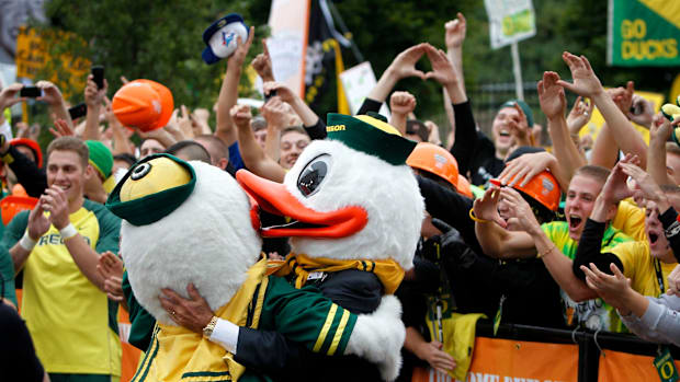 ESPN College GameDay's Kirk Herbstreit Names Oregon Ducks' Campus His ...