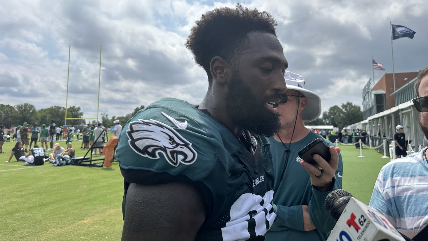 Eagles Veteran Receiver And Linebacker Have Race To Finish Line For ...