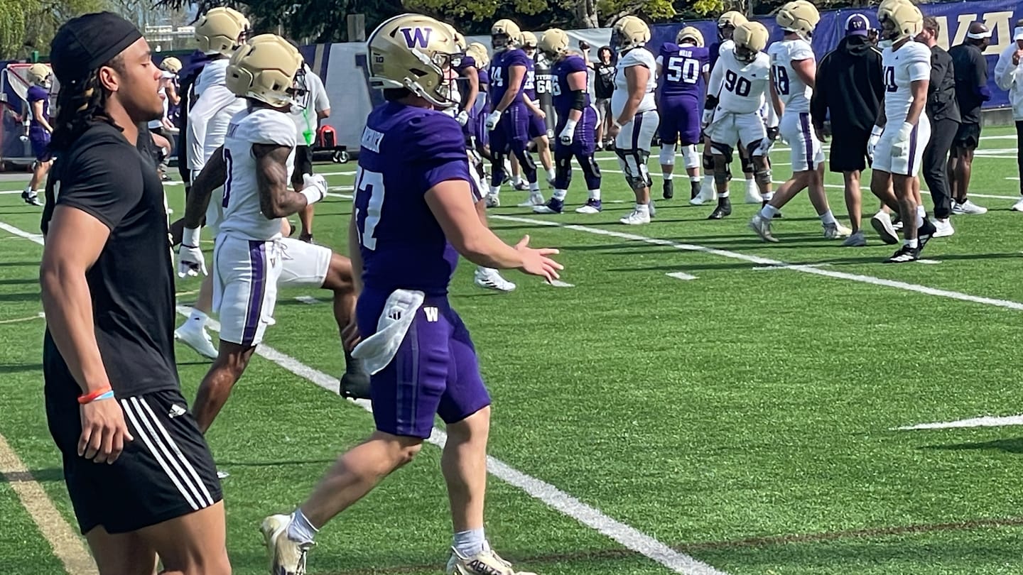 Huskies' Long Snapper Warchuck First to Enter New Portal Window