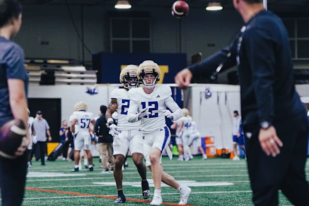 Husky Roster Review: The Return on Alex McLaughlin Looks Promising