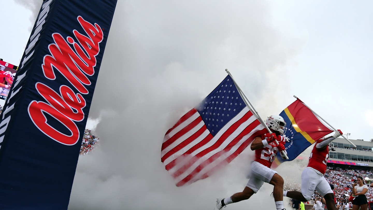 Ole Miss football land commitment from four-star running back