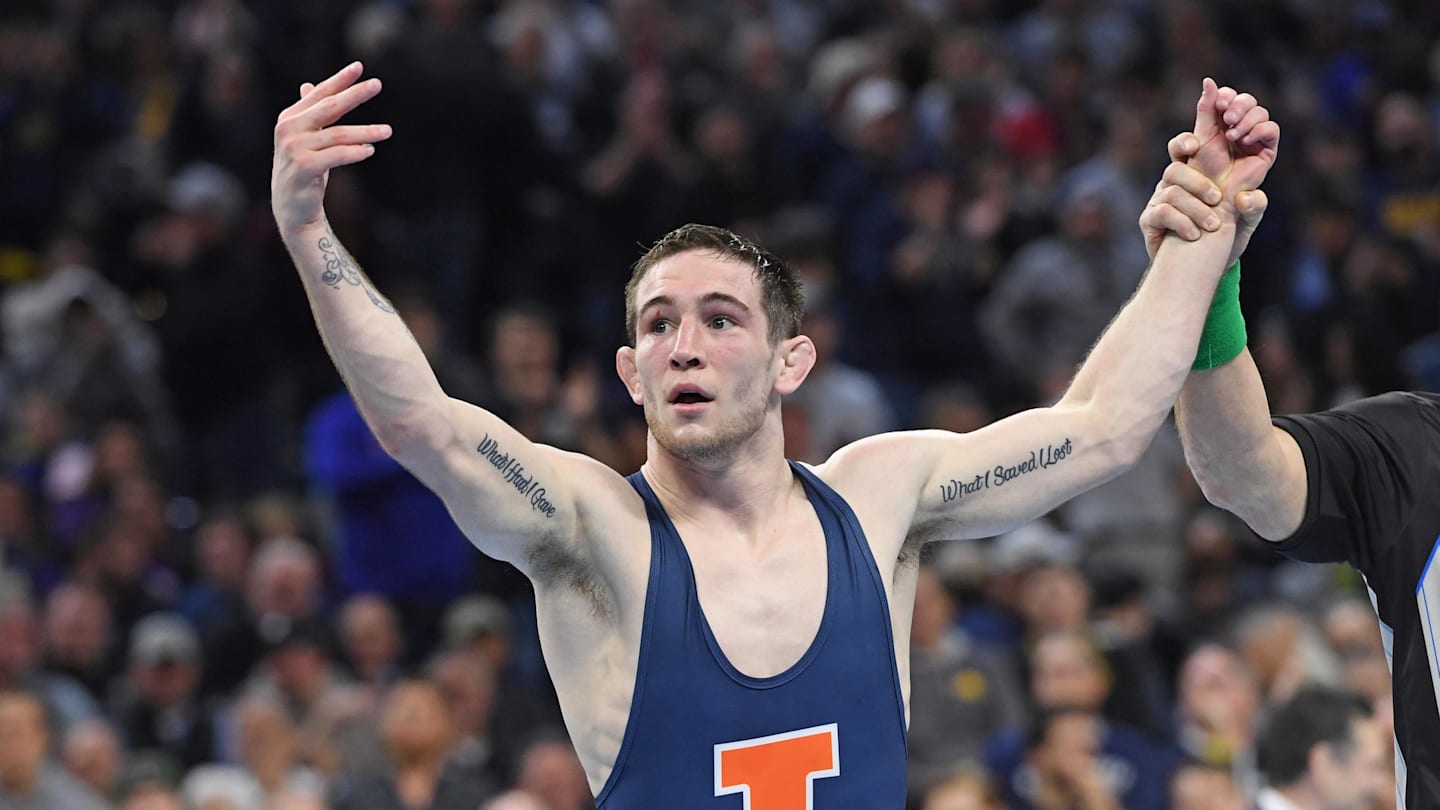 Illinois Wrestling Coach Mike Poeta Receives Contract Extension