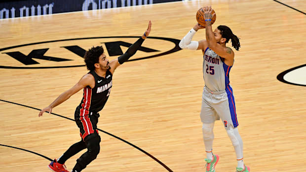 Pistons Rival Announces Plans to Celebrate Former Detroit Player