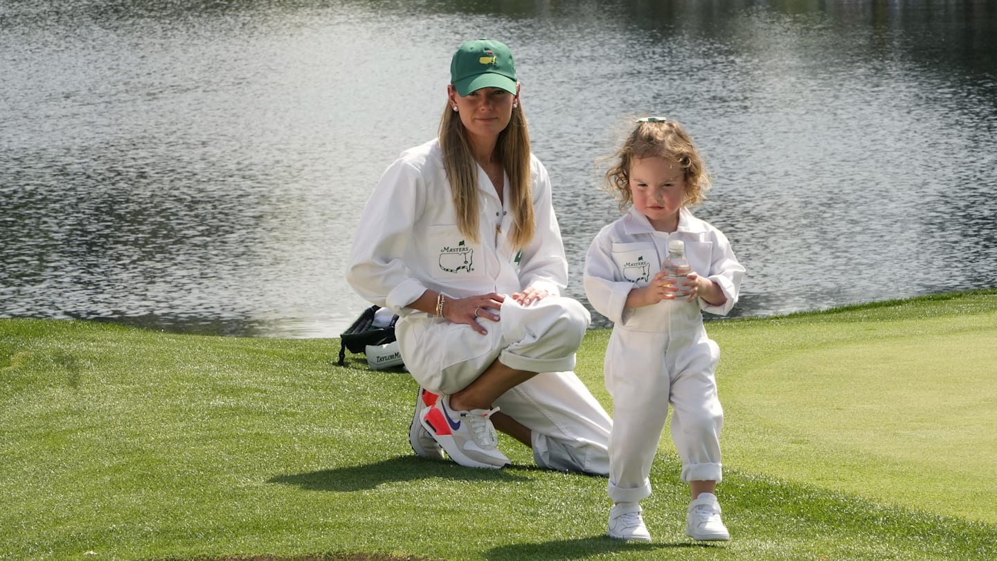 Rory McIlroy, wife Erica Stoll, show off marriage at Masters after ...