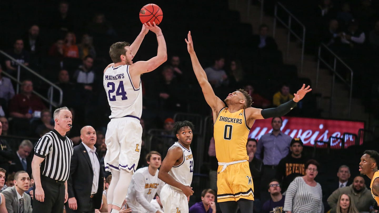 Former Hawks Forward Reportedly Signs Training Camp Deal With New York ...