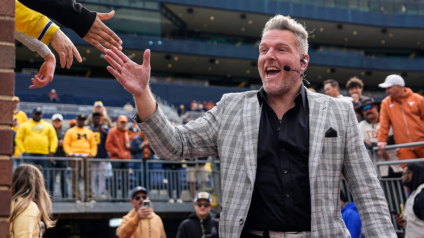 Pat McAfee’s baller 12-acre Indianapolis mansion is as big as his ...