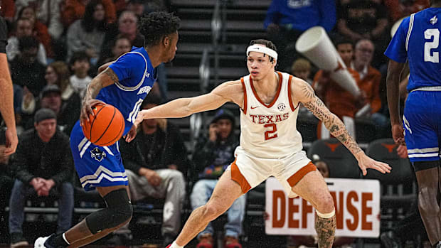 Texas Longhorns Guard Chendall Weaver Nearing Return From Injury