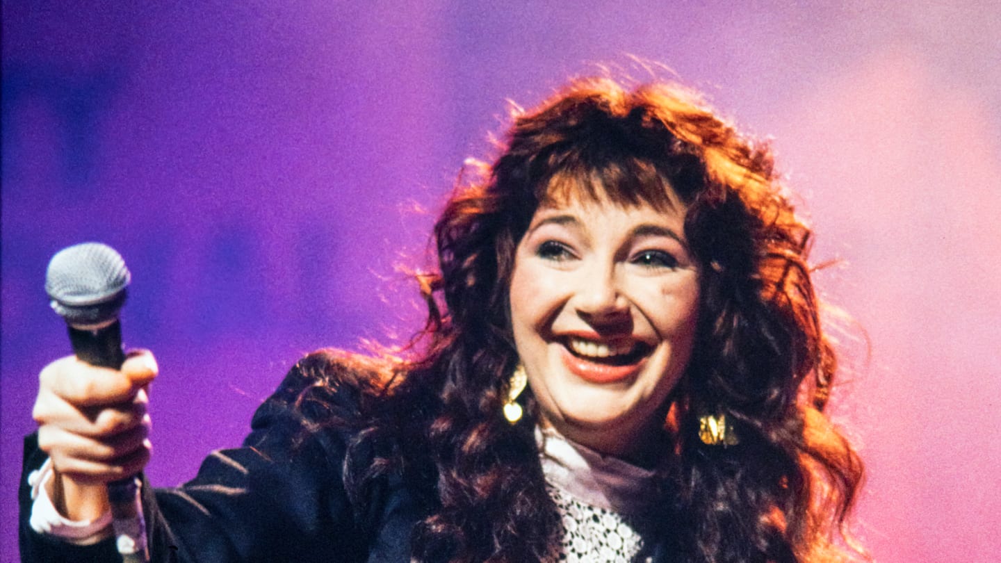 Kate Bush issues RARE statement thanking Stranger Things fans for ...