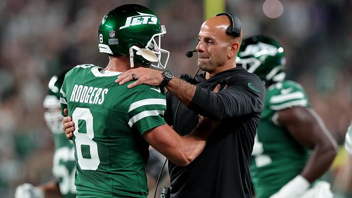 Aaron Rodgers rejected Robert Saleh’s hug after Jets TD