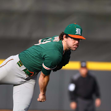 Another Wide Receiver for the Miami Hurricanes Declares for the NFL Draft