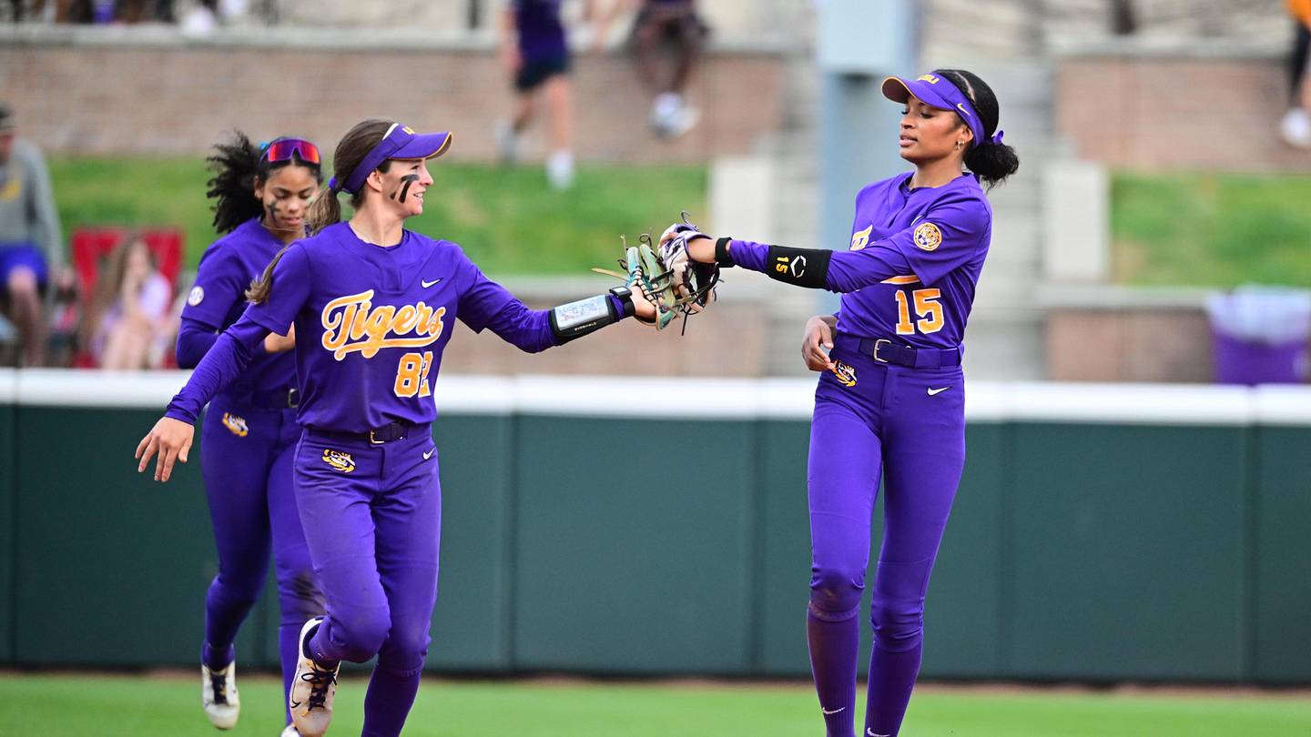 The Recap: LSU Softball Earns Game 2 Win, Walks Off Against Florida in ...