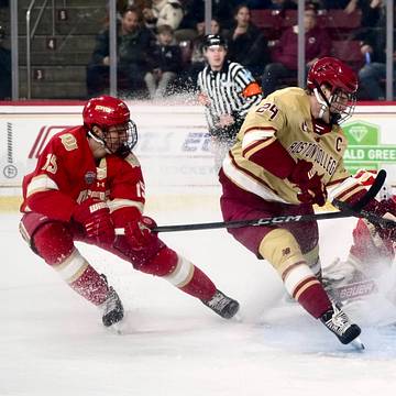 Cloutier, Letourneau Boost Confidence of BC Men's Hockey in First Win ...