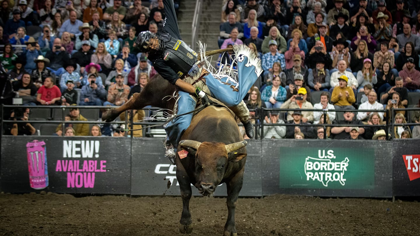 Inaugural Hondo Rodeo Kicks Off With Superstar Lineup at Diamondbacks ...