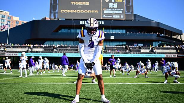 Florida Gators Icon Sends Message to LSU Football With Alabama ...