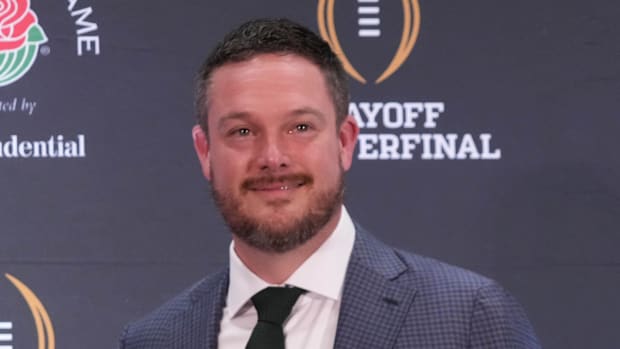 How Quarterback Jaron-Keawe Sagapolutele Ranks vs. Dante Moore After Week 1