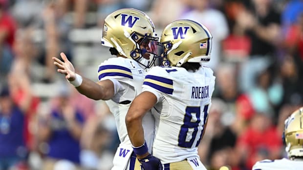 Huskies Sneak Into AP Poll As Vote-Getter