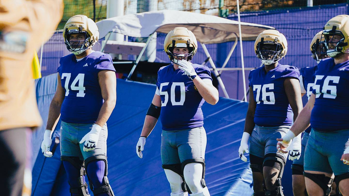 Husky Roster Review: Willis Gives UW Offensive Line An Anchor