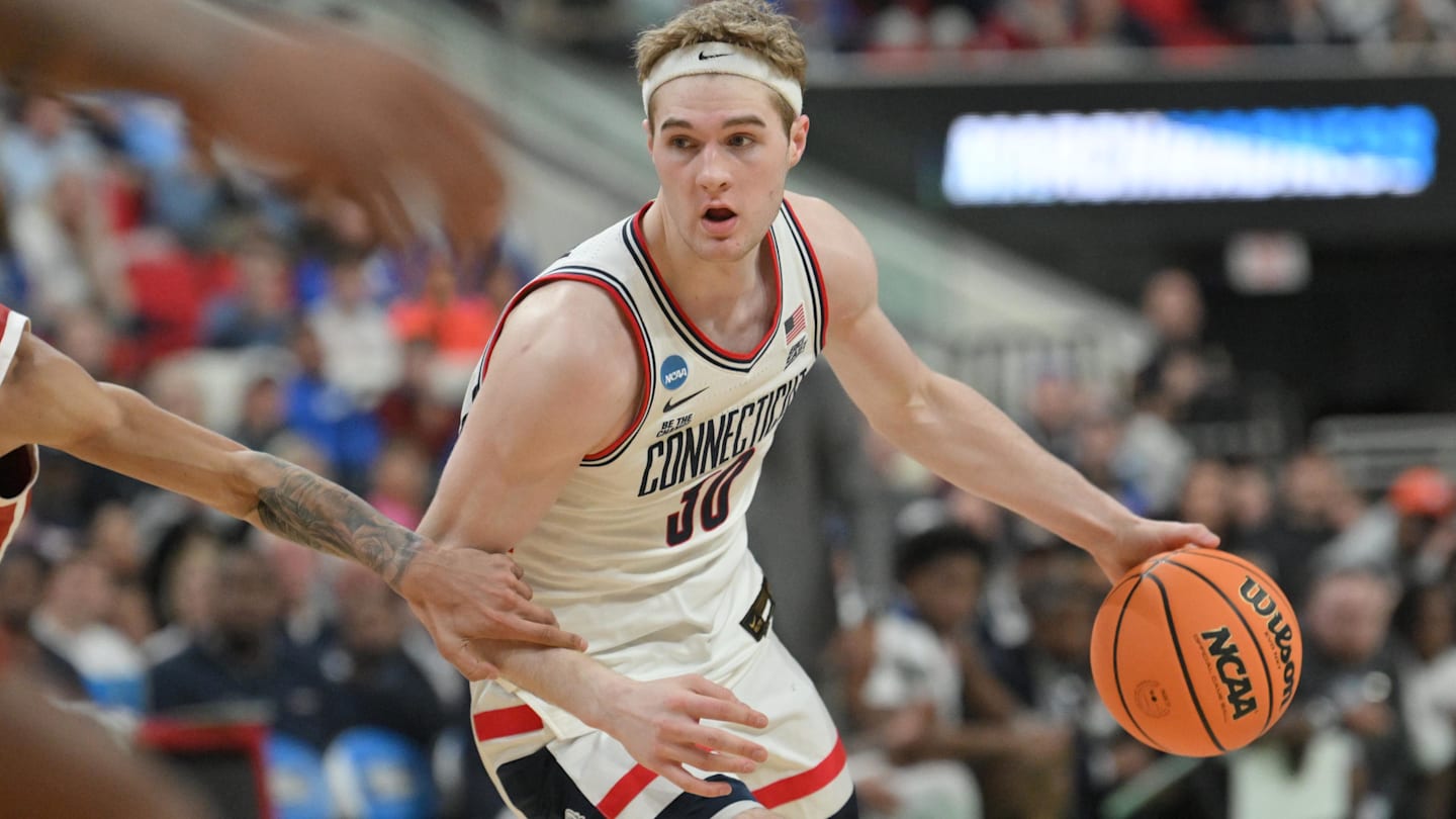 UConn Huskies Star Falls Out Of Lottery In Latest NBA Mock Draft