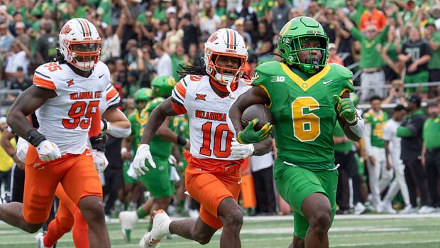 Don’t Underestimate Northwestern: Oregon’s Dominance Isn’t Guaranteed