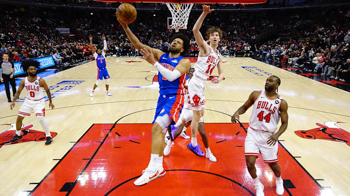 Cade Cunningham Throws Down Viral Dunk in Pistons-Bulls Rematch