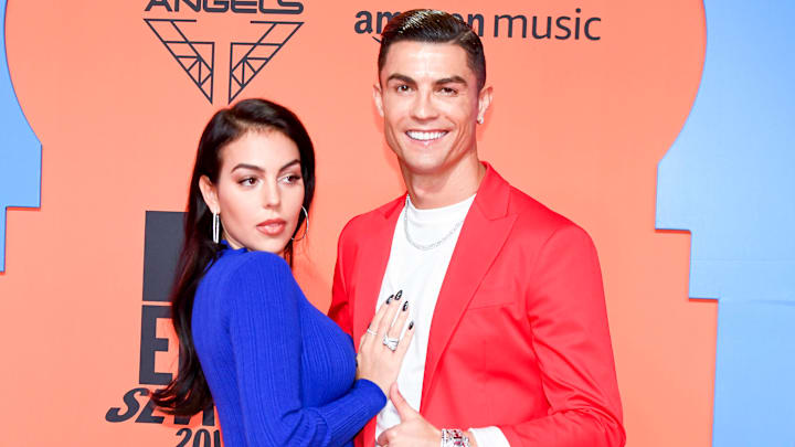 Cristiano Ronaldo’s Partner Georgina Rodriguez Shows off Chilling Vacation Photos