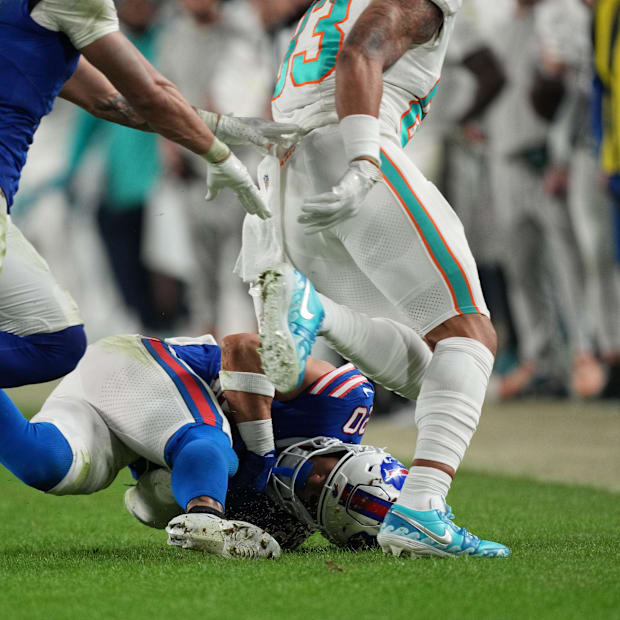 Super Bowl champion safety 'overlooked a bit,' firmly atop Bills' OTAs ...