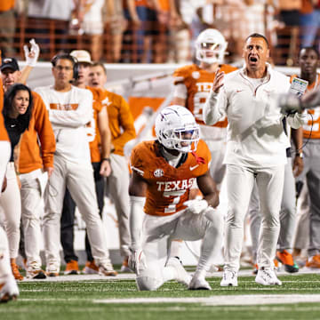 8 Texas Longhorns Football Assistant Coaches Receive Contract ...