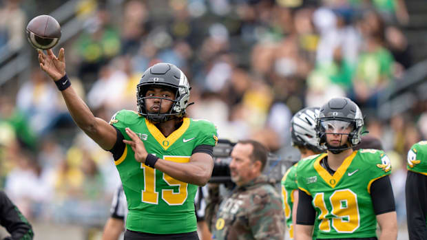 Why Four-Star EDGE Recruit Prince Tavizon Committed To Oregon Ducks ...
