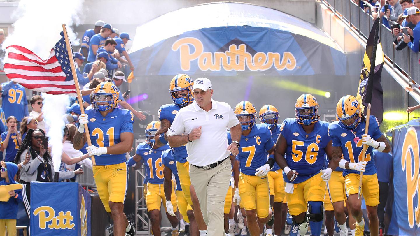 Pitt Panthers Reveal Uniform vs. Central Michigan