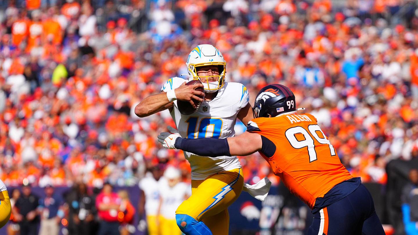 Denver Broncos DL Zach Allen Garner's All-Underrated Honors