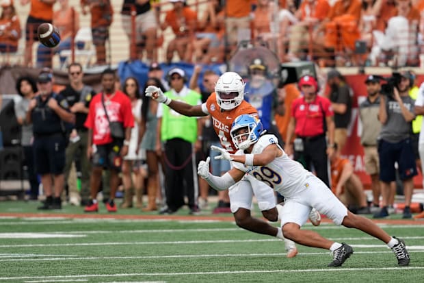 Texas Longhorns Stock Watch After Week 3: Who's Up & Who's Down?