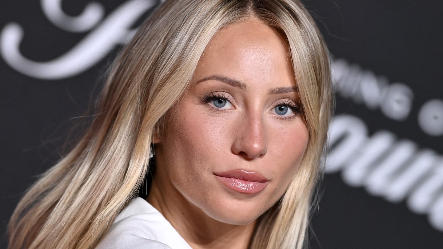 Alix Earle’s Trendy ‘DWTS’ Rehearsal Look Is Both Fall-Friendly and ...