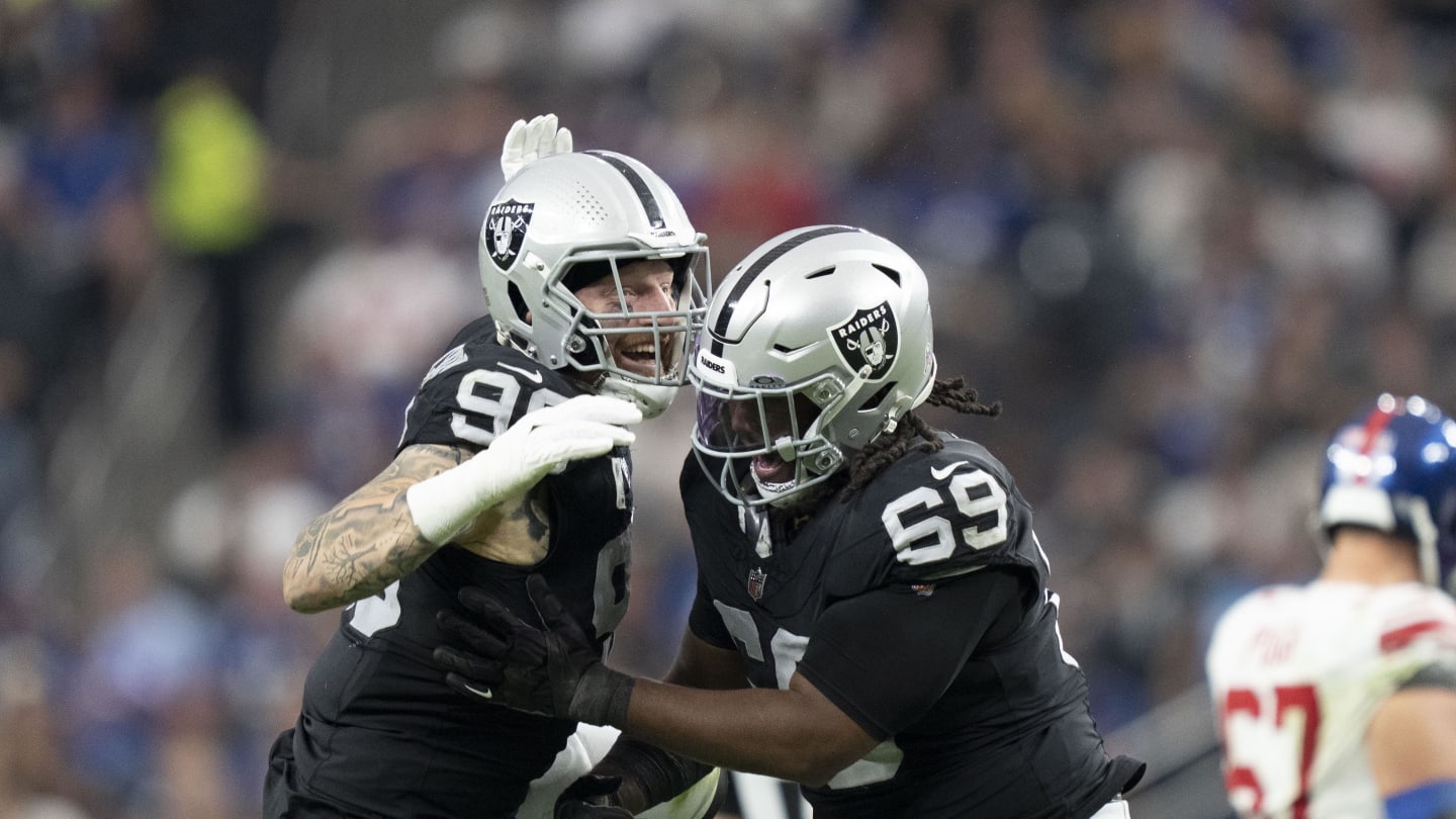 Las Vegas Raiders DT Adam Butler on DE Maxx Crosby