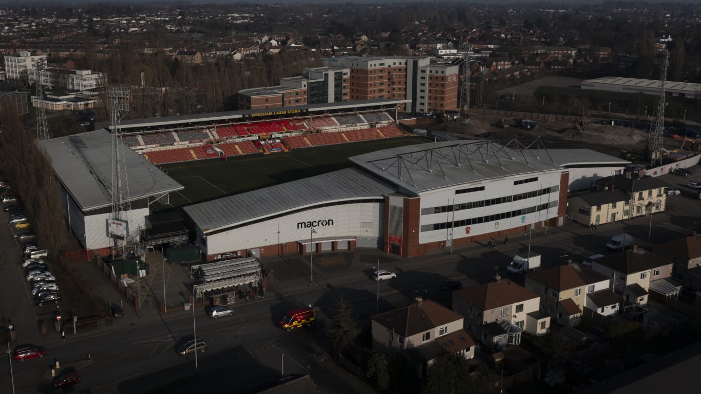 Rob McElhenney & Ryan Reynolds reveal Wrexham's plans for 55,000 ...