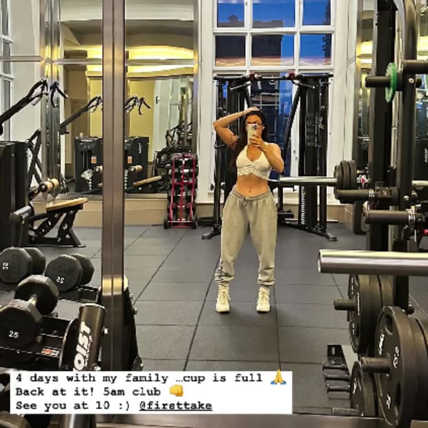 ESPN's Molly Qerim flaunts abs in early morning pre-First Take workout ...