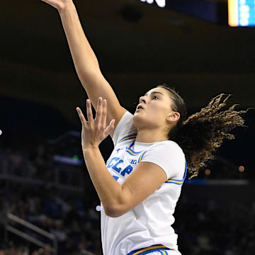 What are realistic expectations for Drake Lindsey's first career start?