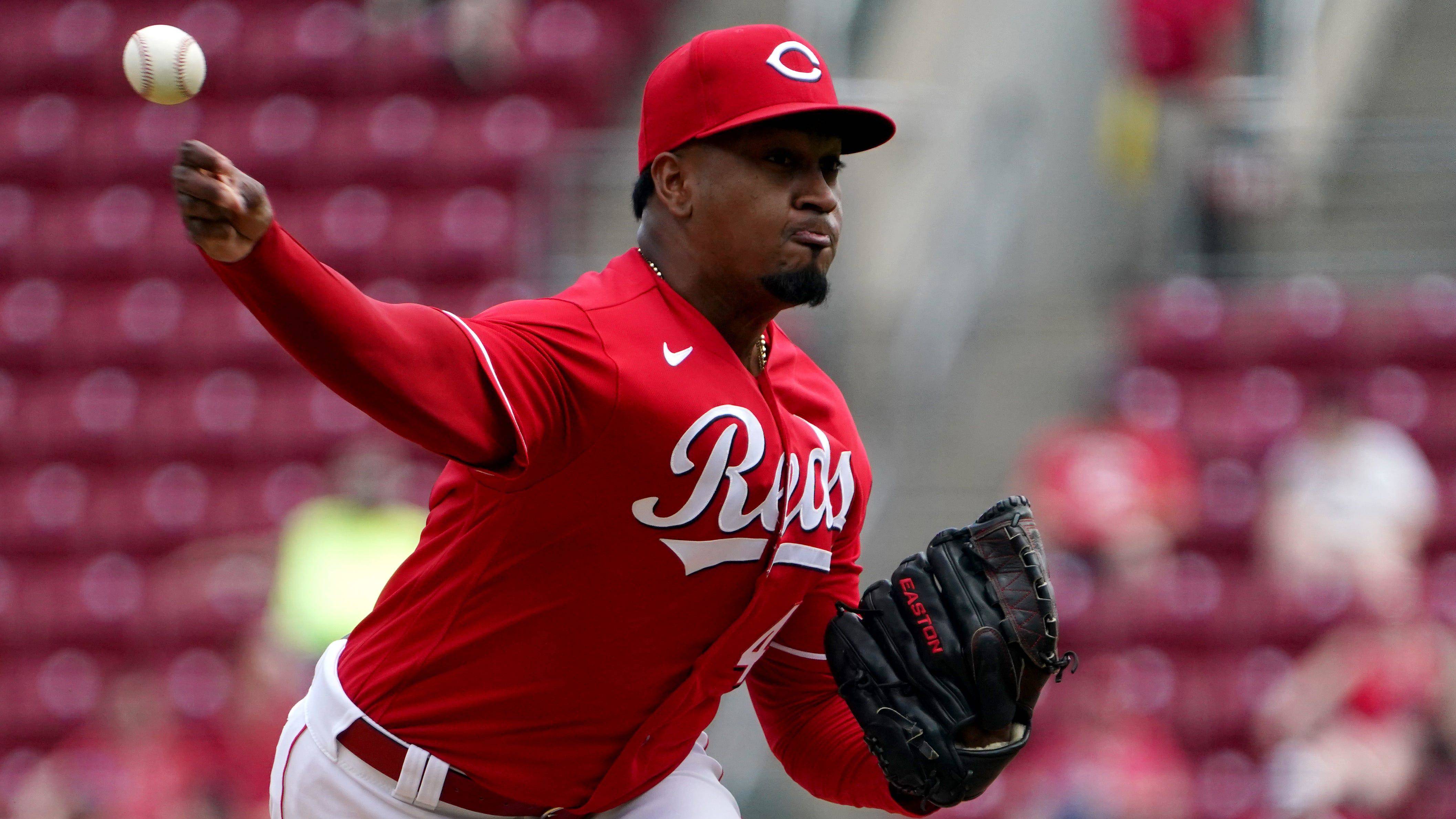 Reds vs. Cubs preview: Alexis Díaz and bullpen look to silence Chicago ...