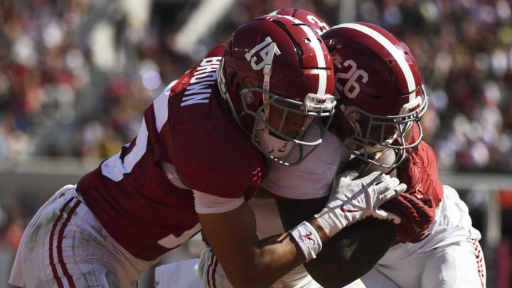 Alabama Crimson Tide 5 Star Defensive Back Signs Nil Representation
