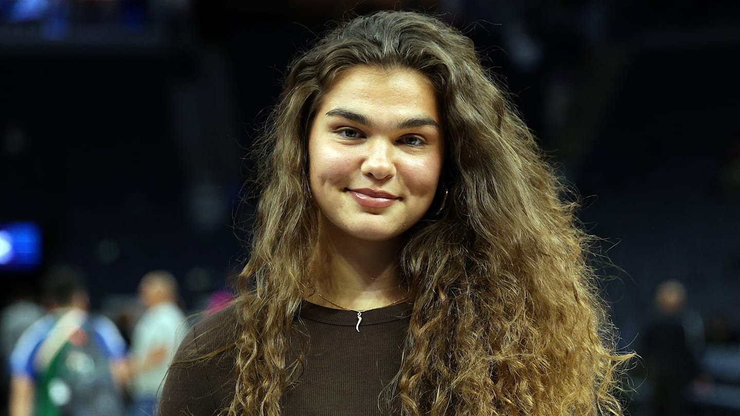 Maddy Westbeld Brings Fall ’Fit With ’90s Twist to WNBA Playoffs