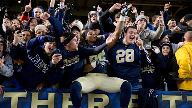 Pitt Panthers Preparing For Season's Biggest Challenge vs. Notre Dame